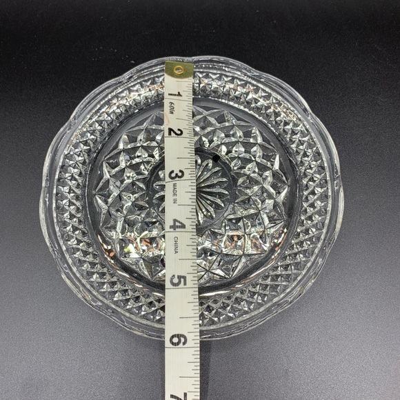 Vintage | Accents | Vintage Scalloped Edge 6 Diamond Pattern Glass ...